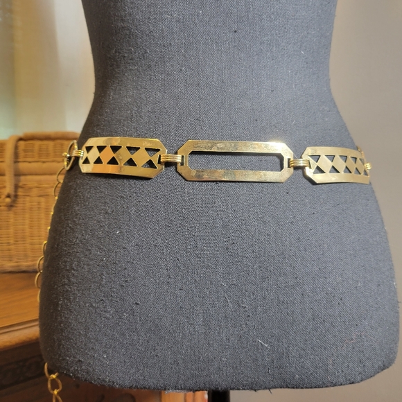 Vintage | Accessories | Vintage Gold Diamond Pattern Chain Belt | Poshmark